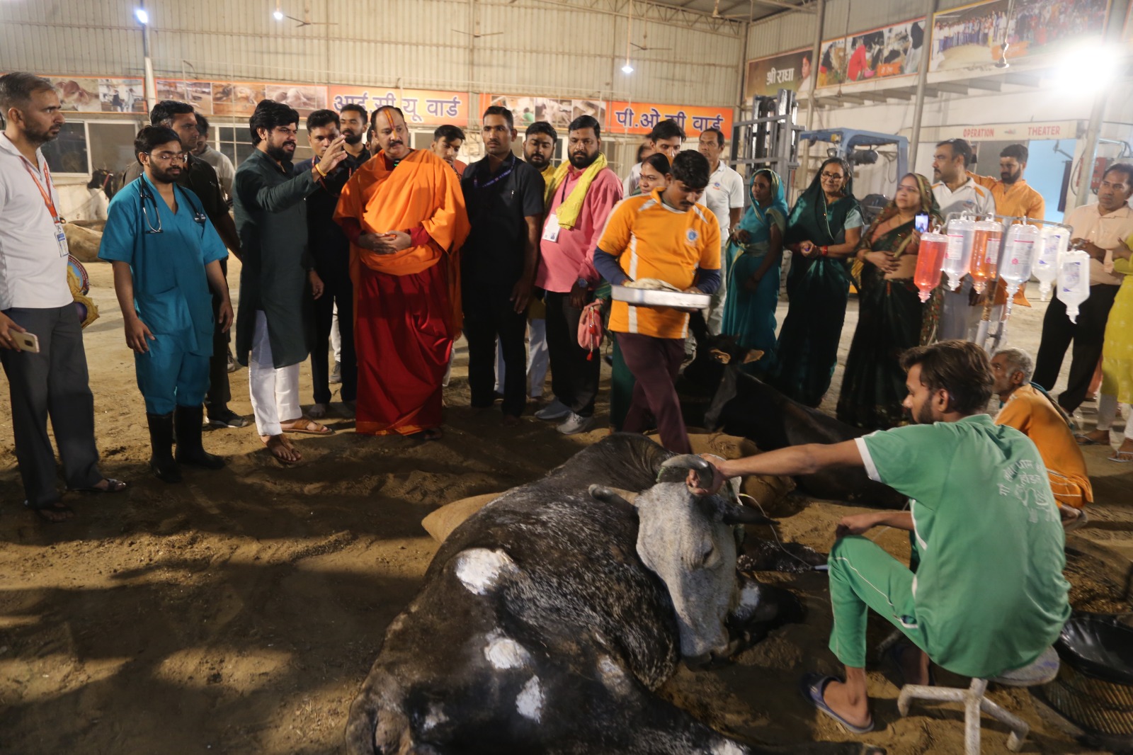 गौ सेवा धाम जैसी सेवा कहीं और नहीं- कथा वाचक प्रदीप मिश्रा - gau seva dham