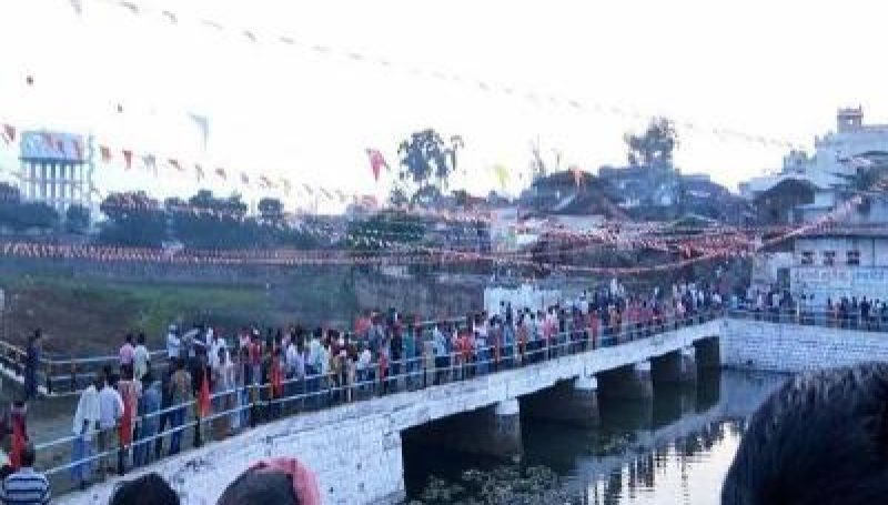 Gotmar Mela 2021: परंपरा के नाम पर होता है ‘पत्थरबाजी’ का खूनी खेल ...