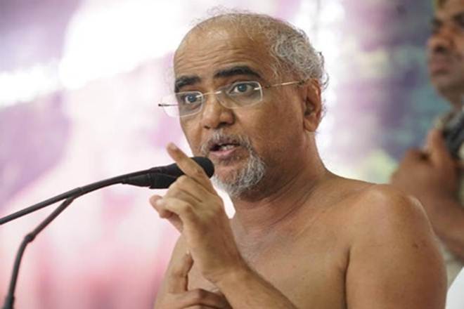 Muni Shri Tarun Sagar: अगर वह ऐसा नहीं करता तो कई जन्मों तक भिखारी ही ...
