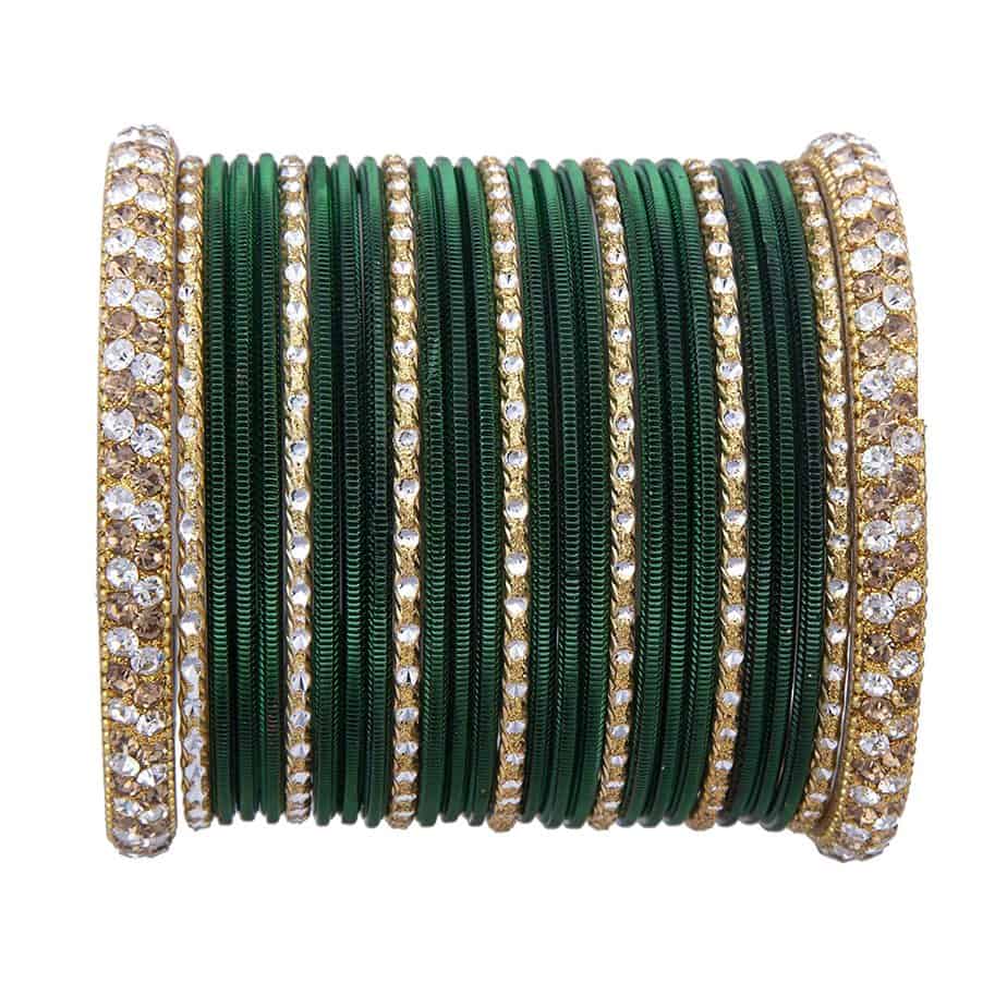 Hariyali Teej: हरे रंग की चूड़ियों से बनाएं त्योहार को स्पेशल - green ...