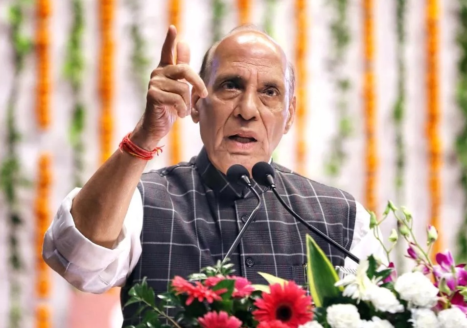 अब भारत को दुनिया में मजबूत और शक्तिशाली देश माना जाता है: रक्षा मंत्री ...