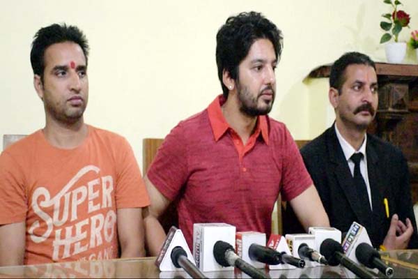 सरकार के तुगलकी फरमान के कारण सड़कों पर उतरे छात्र : आदित्य विक्रम सिंह - youth congress ...