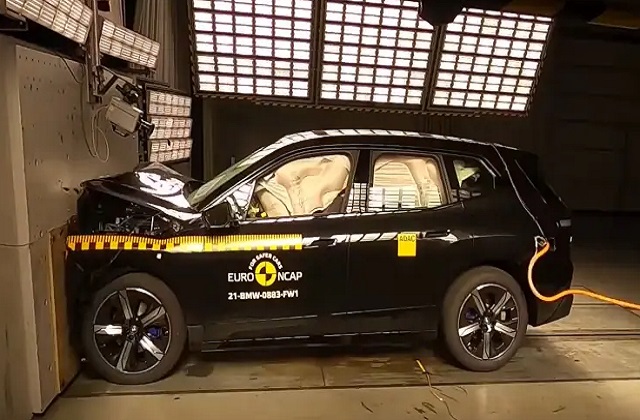 इंडियन मार्केट के लिए BMW की अपकमिंग इलेक्ट्रिक SUV iX को यूरो NCAP ...