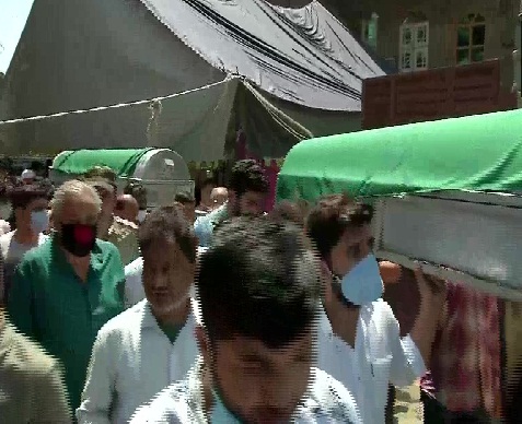 एक घर से उठी 3 अर्थी, BJP नेता और पिता-भाई की अंतिम विदाई पर रो पड़ा ...