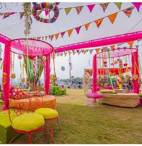 Holi Special: पार्टी के लिए ऐसे करें डैकोरेशन, तभी आएगा होली का मजा ...