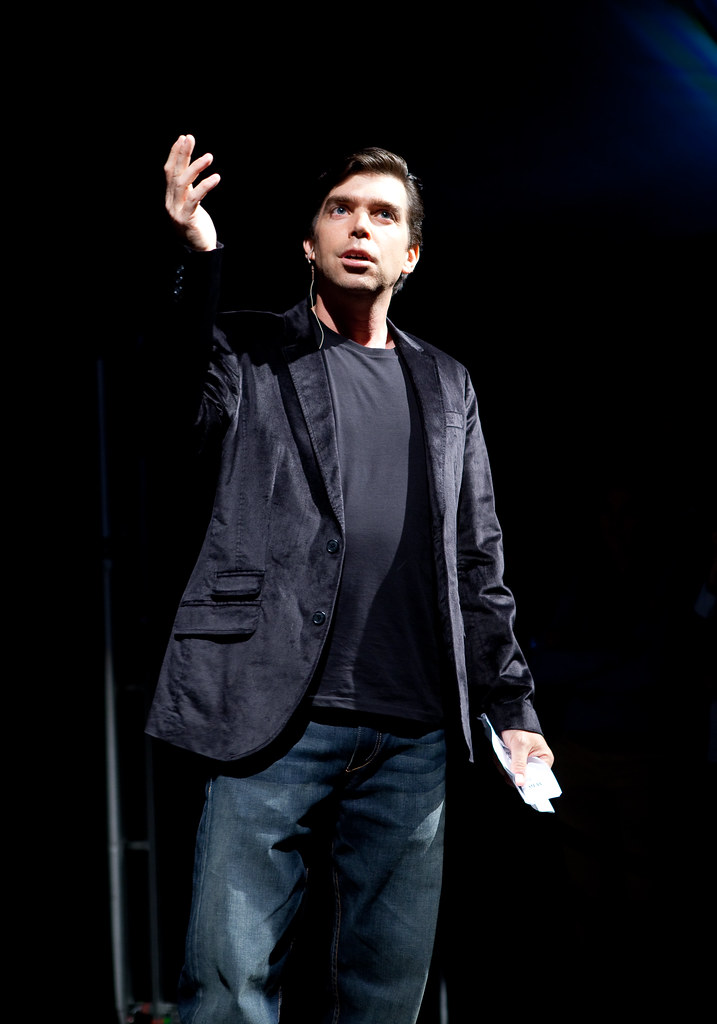 मुश्किल में फंसे गूगल के तीसरे को-फाउंडर, पत्नी ने लगाया धोखे का आरोप ...