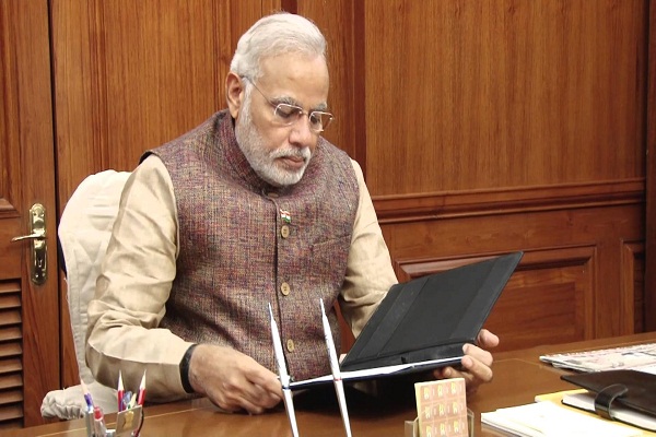आखिर मोदी चाहते क्या हैं - after all what modi-mobile