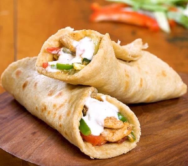 बच्चों को बना कर खिलाएं Chicken Shawarma - chicken-shawarma - Nari ...