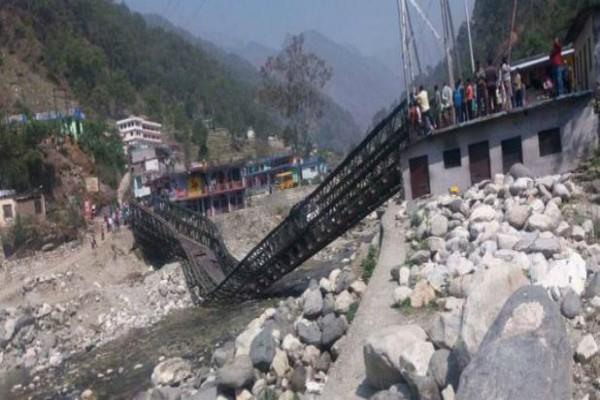 उत्तराखंड: भारत-चीन को जोड़ने वाला एकमात्र वैली ब्रिज दूसरी बार टूटा ...