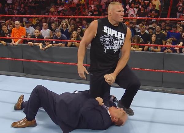 Video: समरस्लैम से पहले दिखा WWE स्टार ब्राॅक लैसनर का खतरनाक रूप ...