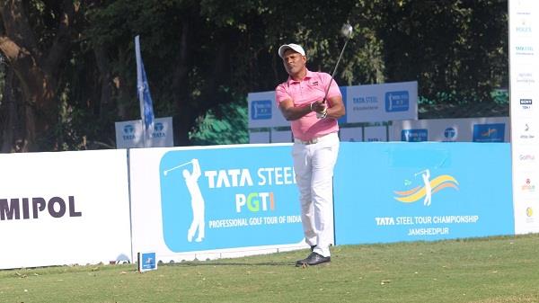 Tata Steel Golf: पटना के युवा गोल्फर अमन राज तीसरे राउंड के बाद बनाई ...