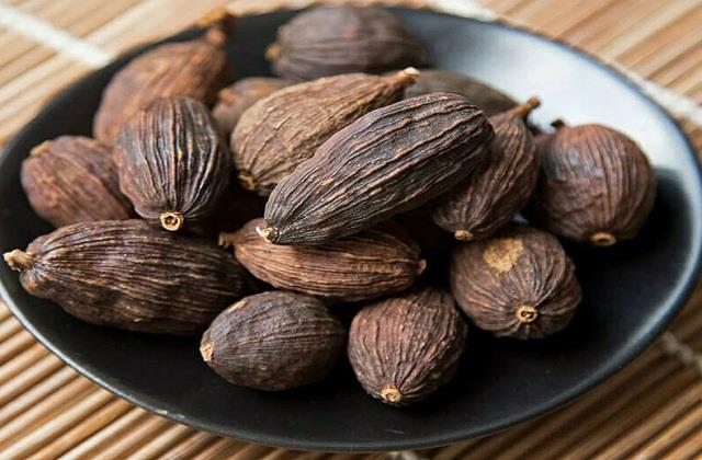 Health Tips: बड़ी इलायची खाने से मिलेंगे ये 7 बेमिसाल फायदे - know-the ...