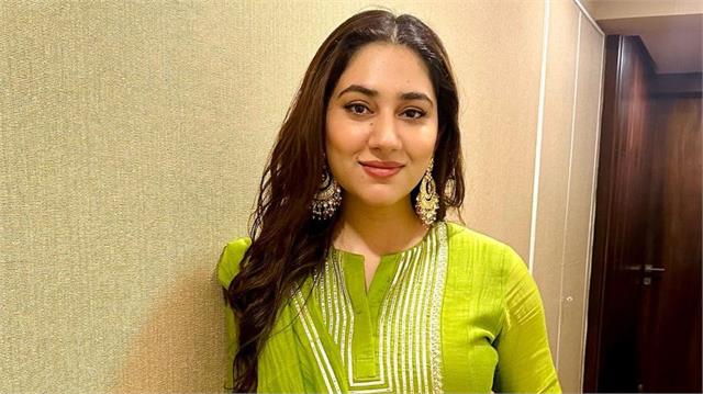 दिल्ली की 17 साल की दिशा ने किस्मत अजमाने के लिए छोड़ी थी पढ़ाई - disha ...