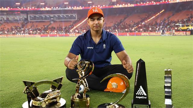 IPL 2026 : एक-दो नहीं, वैभव सूर्यवंशी ने जीते 5 अवॉर्ड्स, देखें पूरी ...